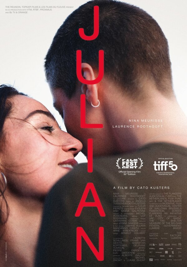 Julian | trailer kijken